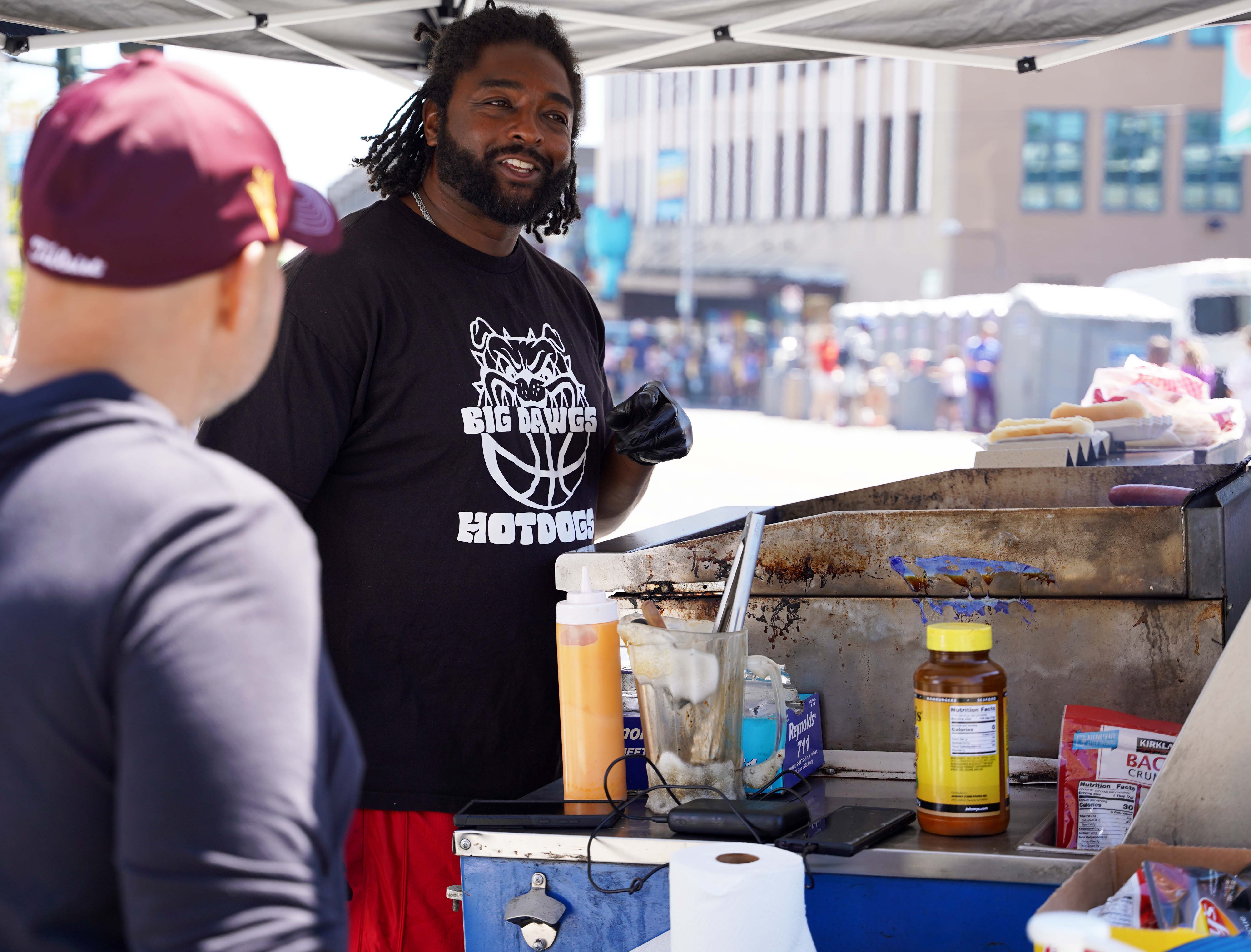 Big Dawgs – Playeasy Stories